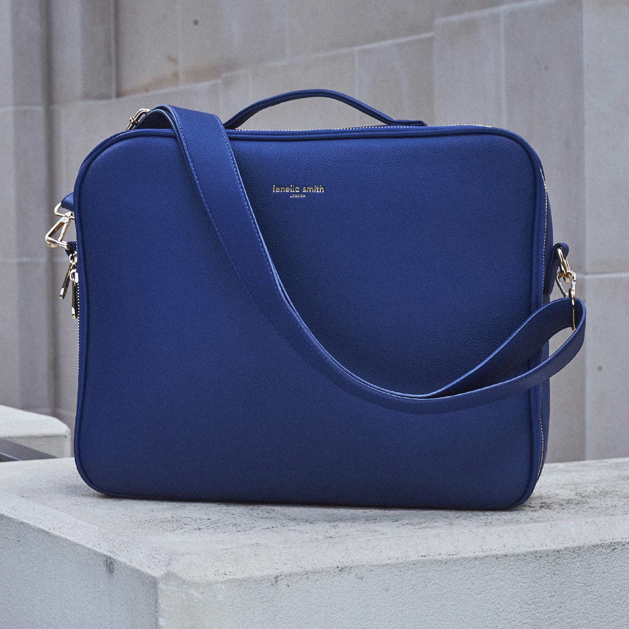 LUCA - Blaue Laptop Tasche - bis 16 Zoll | Fenella Smith