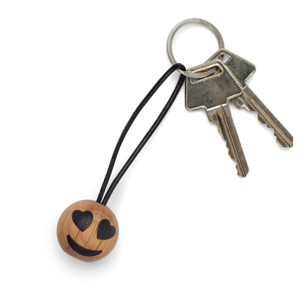 SPRING EMOTIONS KEYRING | smiling face with heart-shaped eyes | wooden