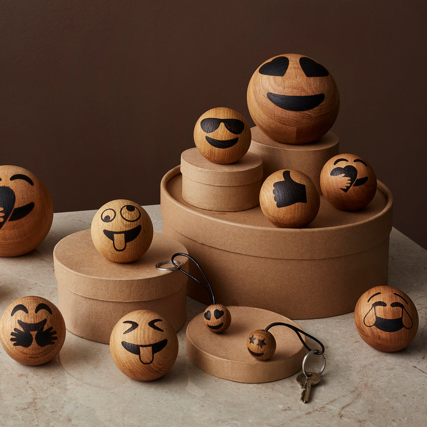 SPRING EMOTIONS KEYRING | star-shaped eyes | wooden emoticon KEYRING